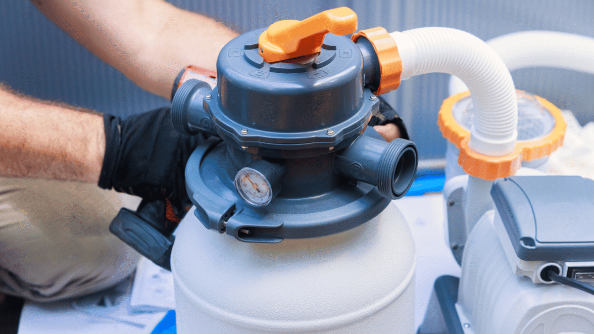 What is a Swimming Pool Balancing Tank?